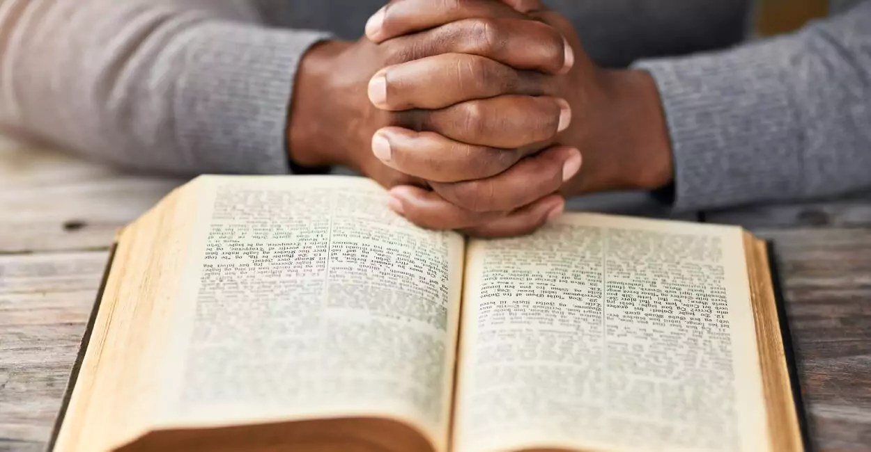 Versículo sobre confiar em deus: 39 melhores passagens Bíblicas